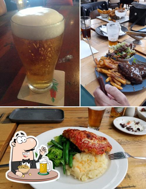 Ocean Beach Hotel in Shellharbour - Restaurant reviews