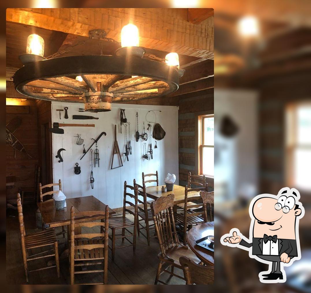 Bowie Barbeque and Catfish in Brookhaven - Restaurant reviews