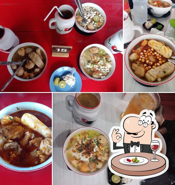 Restaurante Kedai Gahar Bakso Sapi & Aci, Cilacap - Opiniones del ...