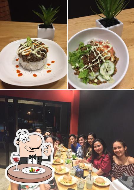 The Food Junction cafe, Pantabangan - Restaurant reviews