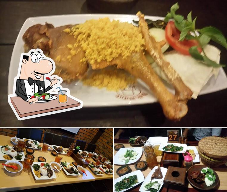 Bebek dan Ayam Sari Rasa Pak Ndut Batakan, Balikpapan - Menú del ...