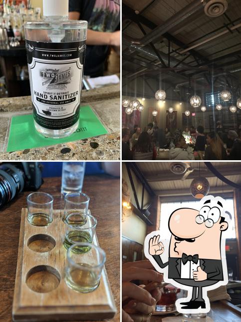 Two James Spirits in Detroit - Restaurant reviews