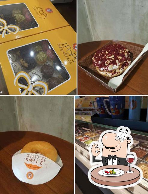 JCo Pasar Baru, Jakarta, Sekolah Sma-2 No.3 - Restaurant menu and reviews