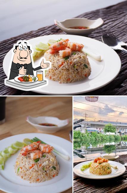 House 44 @สะพานคู่, Samut Prakan - Restaurant menu, prices and reviews