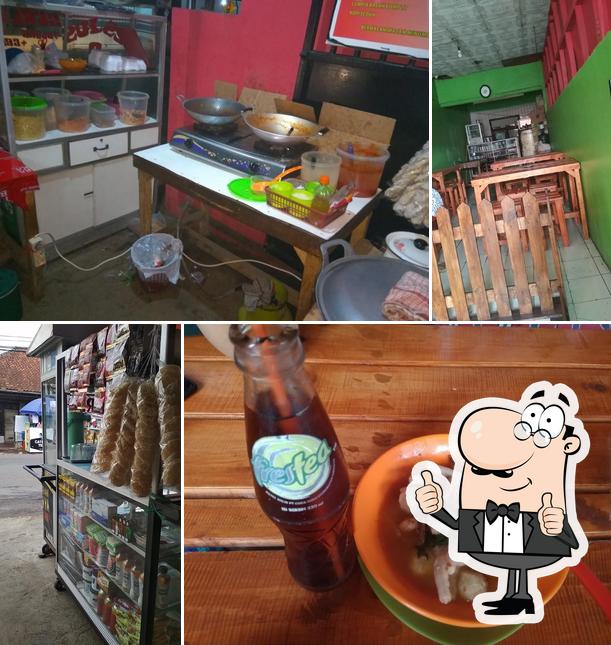 Seblak Tulang Azmi restaurant, Cihampelas - Restaurant reviews
