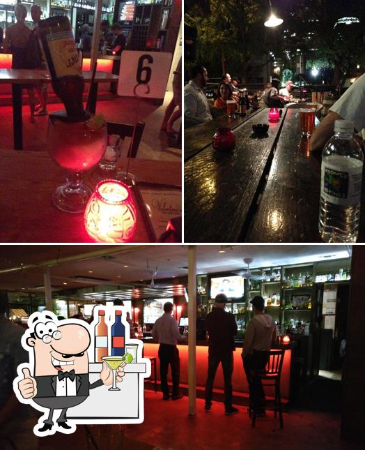 Star Bar in Austin - Restaurant menu and reviews