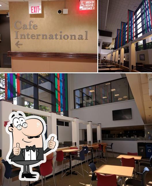 Café International in Evanston