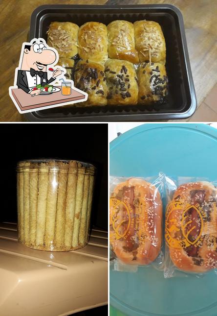 Roti Zebra Dan Pelangi Bu Salimin, Yogyakarta - Restaurant reviews