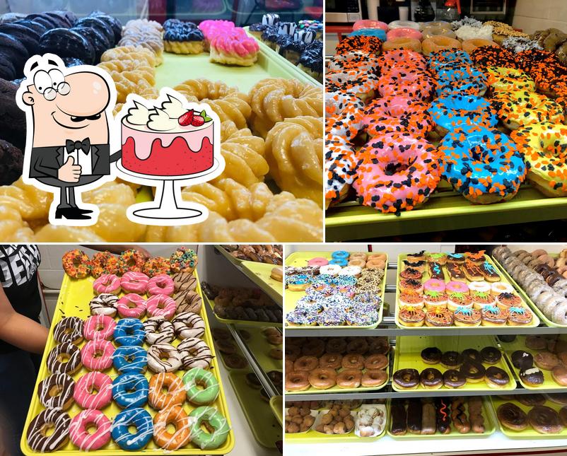 Snowflake Donuts Red Oak, Red Oak - Restaurant menu, prices and reviews
