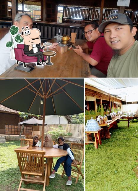Saung Kamurahan Sunda restaurant, Tasikmalaya - Restaurant reviews