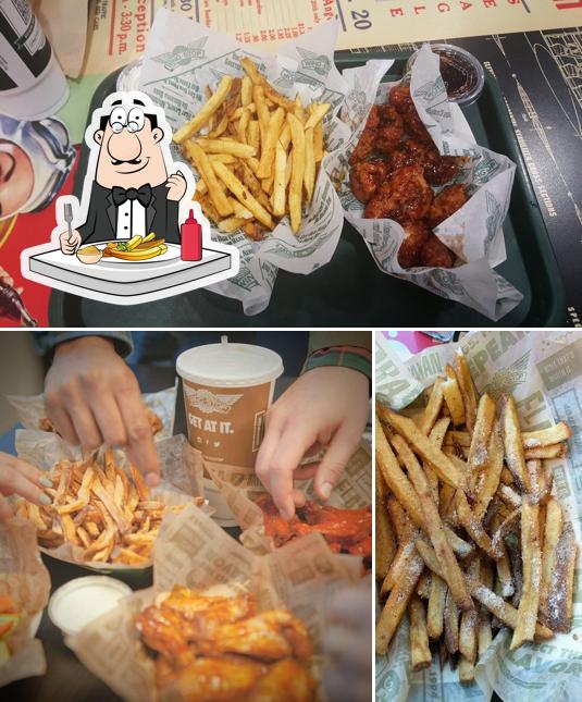 Wingstop, 7496 S Broadway Ave in Tyler - Restaurant menu and reviews