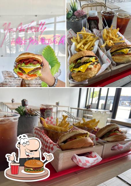 Jerry's Famous Shakes Mexicali, Mexicali - Restaurant menu, prices and ...
