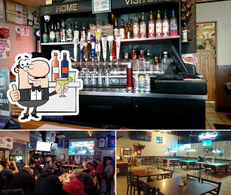 Offsides Sports Bar & Grill in Woodstock - Restaurant menu and reviews