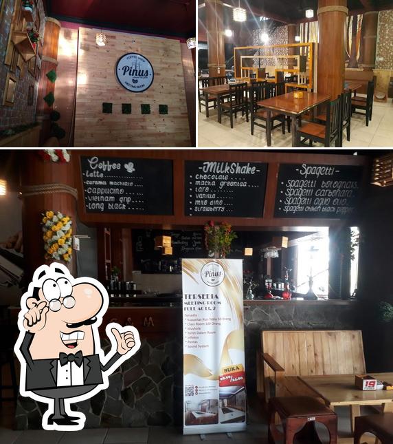 Pinus Coffee Shop and Meeting Room cafe, Pekanbaru - Restaurant reviews
