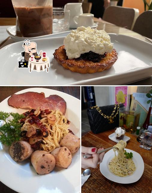 WWA Chooseless cafe, Bangkok - Restaurant menu, prices and reviews