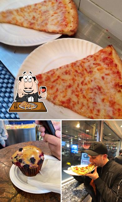 Times Square Deli, West New York, Times Square - Menú del restaurante ...
