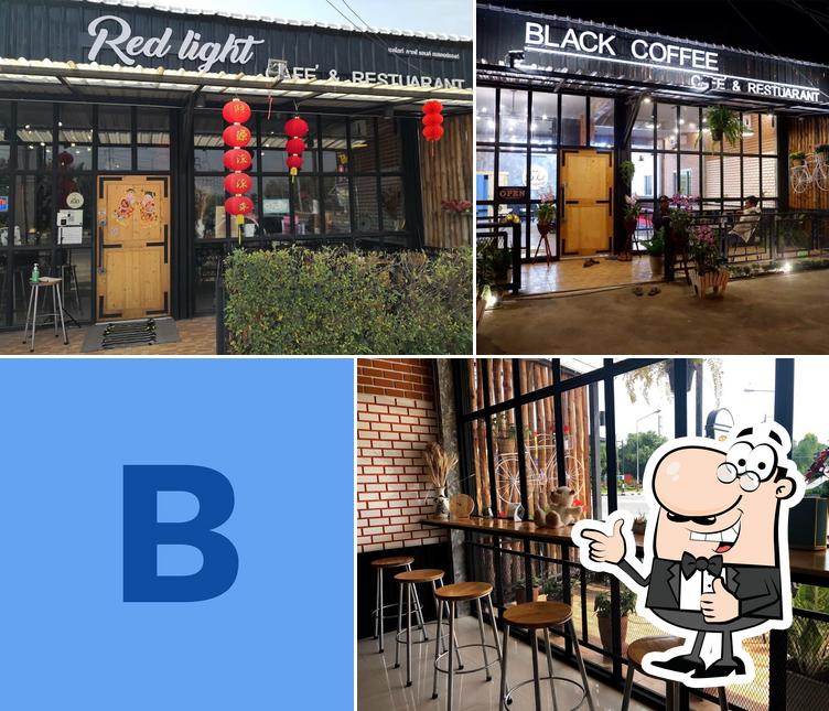 Red light Cafe&Resturant แยกท่าพะเนียด, Ban Kao - Opiniones del restaurante