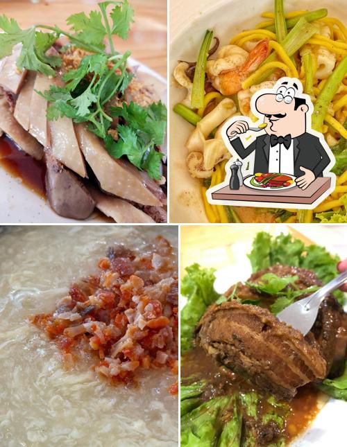 Baytong Chicken Rice, Bangkok - Restaurant menu, prices and reviews