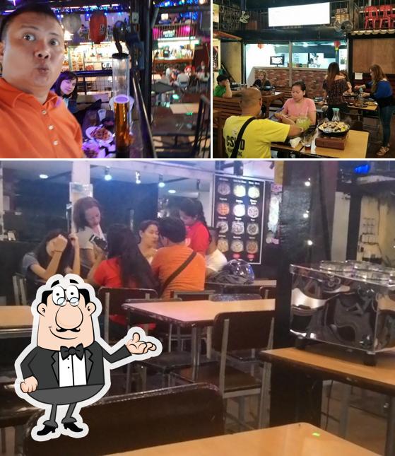 Borderline Foodpark restaurant, Manila, 245 Dalisay - Restaurant reviews