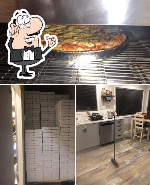 Moo's Pizza in Cobble Hill - Restaurant menu and reviews