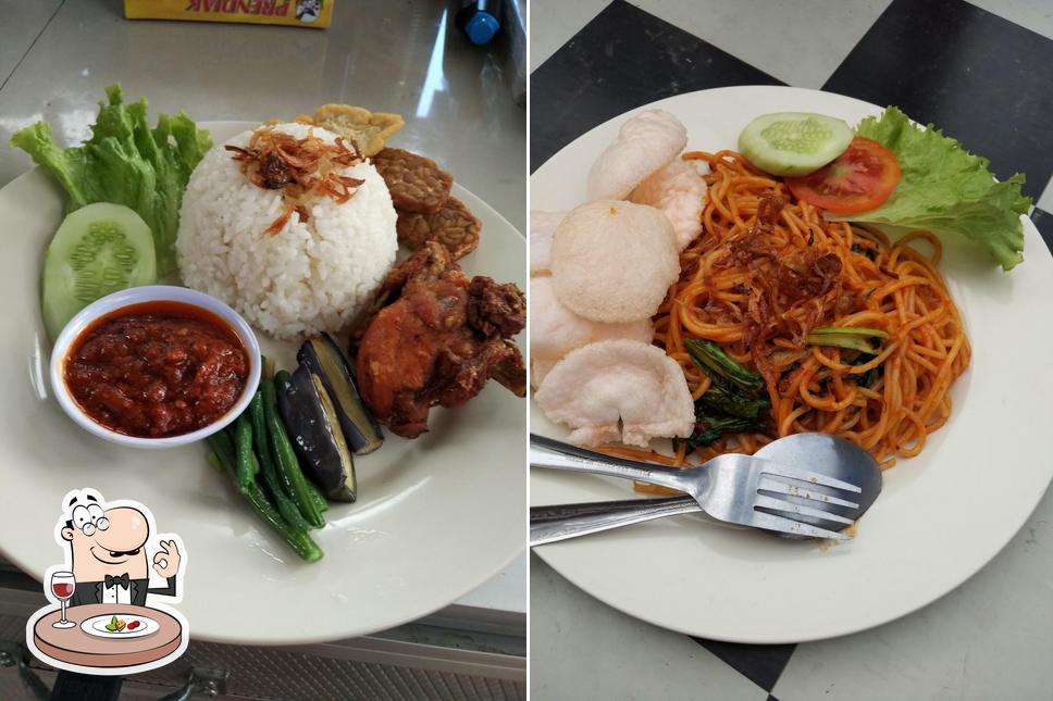 Kafe Bunga Tanjung cafe, Painan, Jalan.H.Ilyas Yakub Painan Utara ...