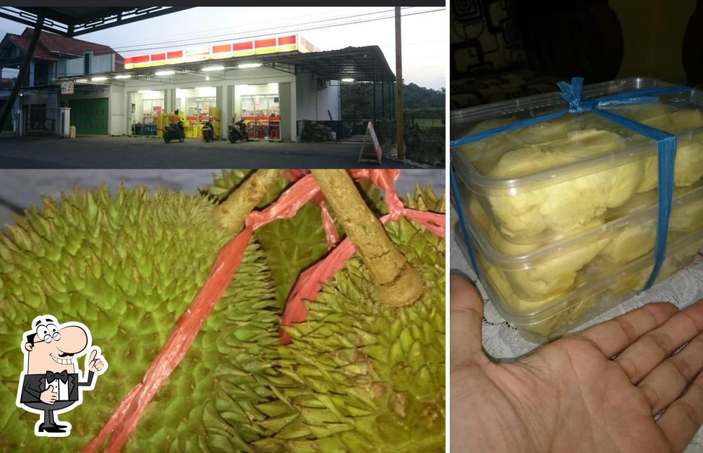Durian Kuning Dan Mentega cafe, Lengkongwetan