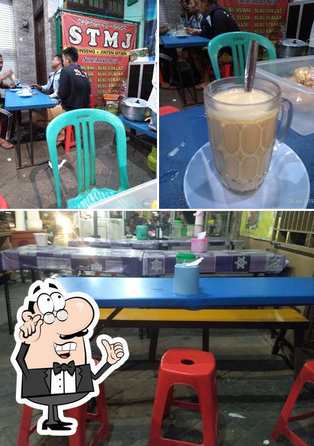 Terminal Susu STMJ cafe, Surabaya - Restaurant reviews