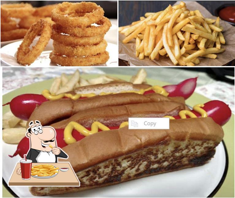 DC Dogs & Fries in Washington - Restaurant reviews