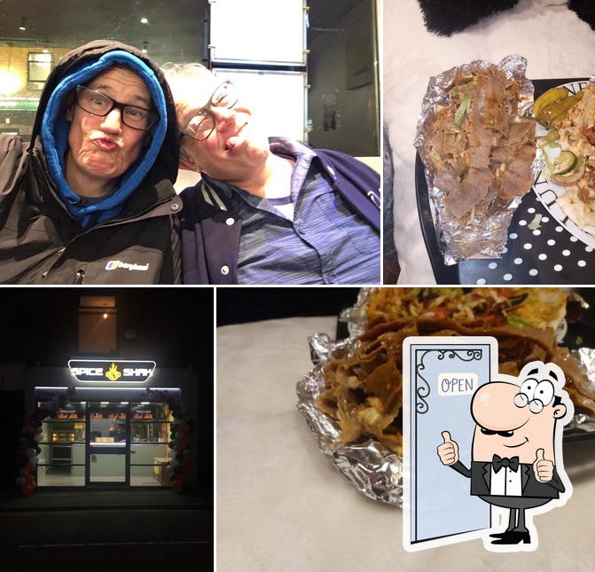 Royton Pizza and Curry, 6 Oldham Rd in Oldham - Restaurant menu and reviews