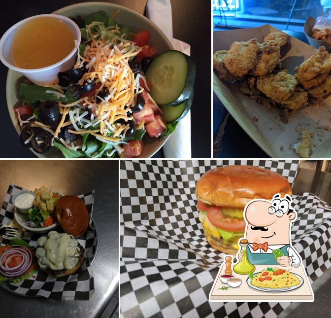Tracks Lounge, Omaha - Restaurant menu, prices and reviews