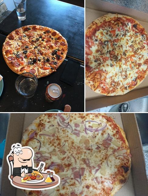Master Pizzeria inc, Toronto - Restaurant menu, prices and reviews