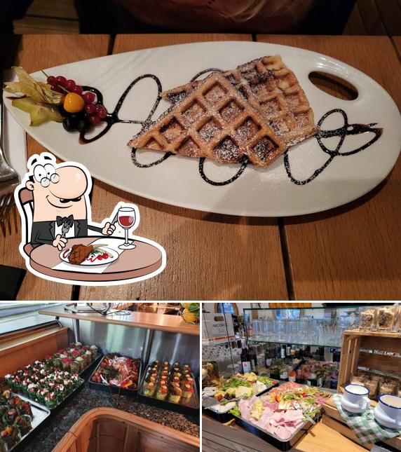 Van Loon Restaurantschiffe und Reederei, Berlin, Carl-Herz-Ufer 5 ...