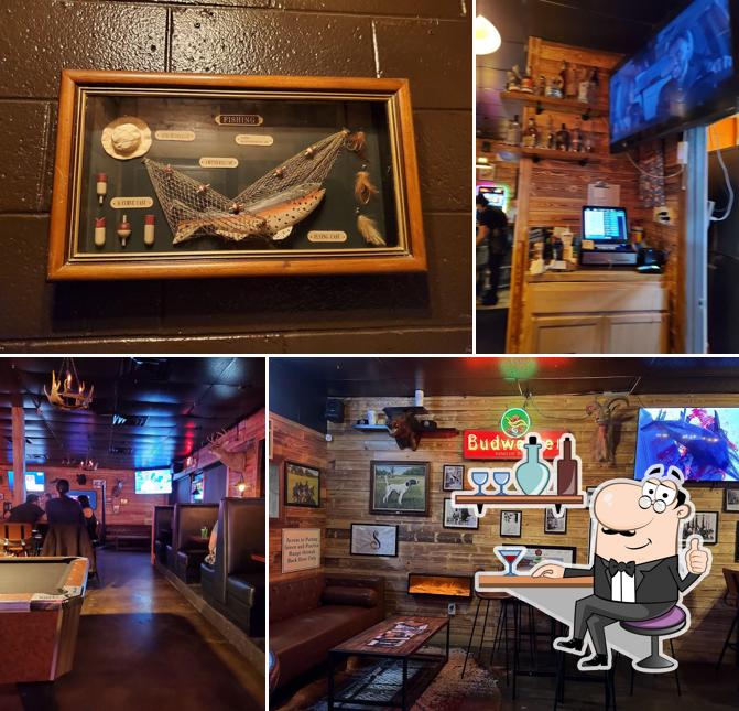 Albatross Sporting Lounge, Tulsa - Restaurant menu, prices and reviews