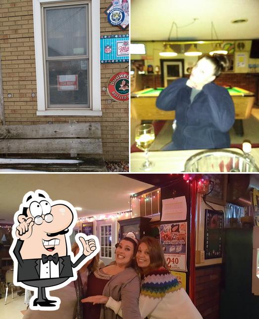 Expressway Bar, Saginaw - Restaurant menu, prices and reviews