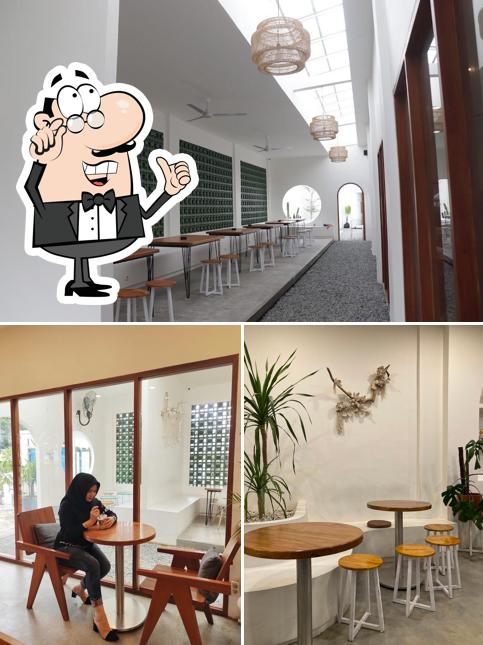 Haruna Cafe, Pontianak - Restaurant menu, prices and reviews