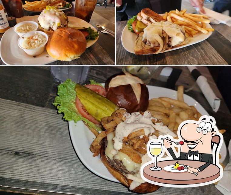 Tracks Bar & Grill, Cary - Restaurant menu, prices and reviews