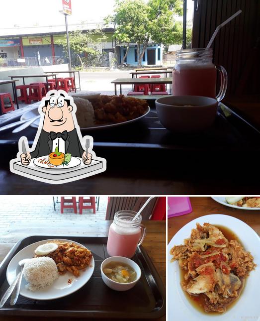 Ayam Geprek Abang Ireng restaurant, Tuban - Restaurant reviews