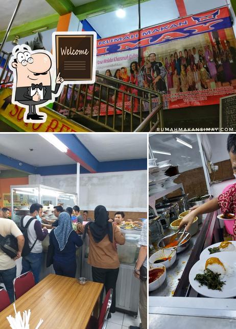 Rumah Makan Simay restaurant, Central Jakarta, Jl. Ps. Tanah Abang No ...