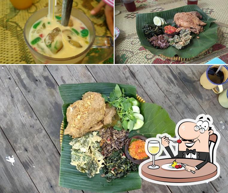 Kandang Ingkung Resto & Kopi restaurant, Balecatur, RT.01 - Restaurant ...