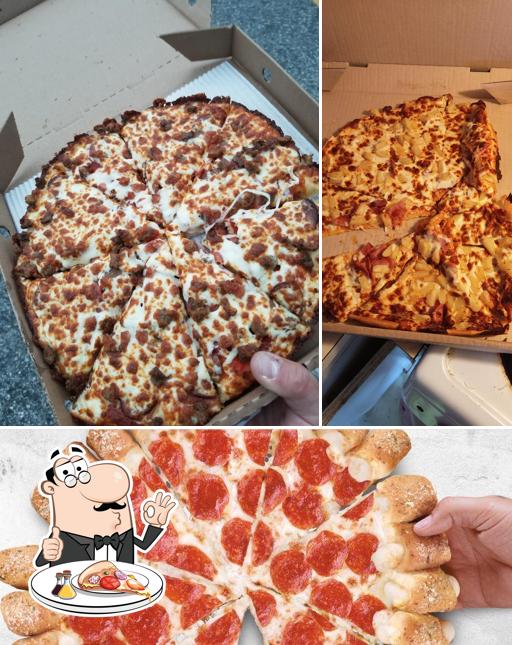 Pizza Hut, 5760 Teredo St Suite 102 in Sechelt - Restaurant menu and ...