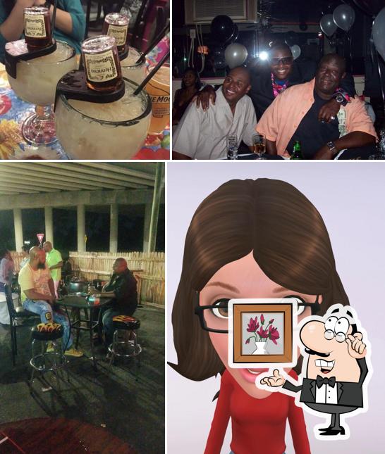 Club Menai in Houston - Restaurant reviews