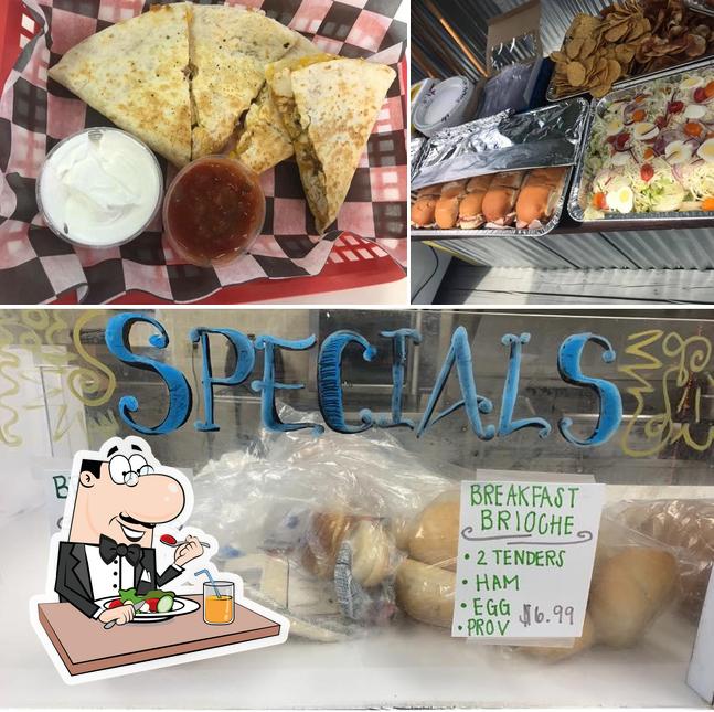 Lake Life Deli & Dogs, New Franklin - Restaurant menu, prices and reviews