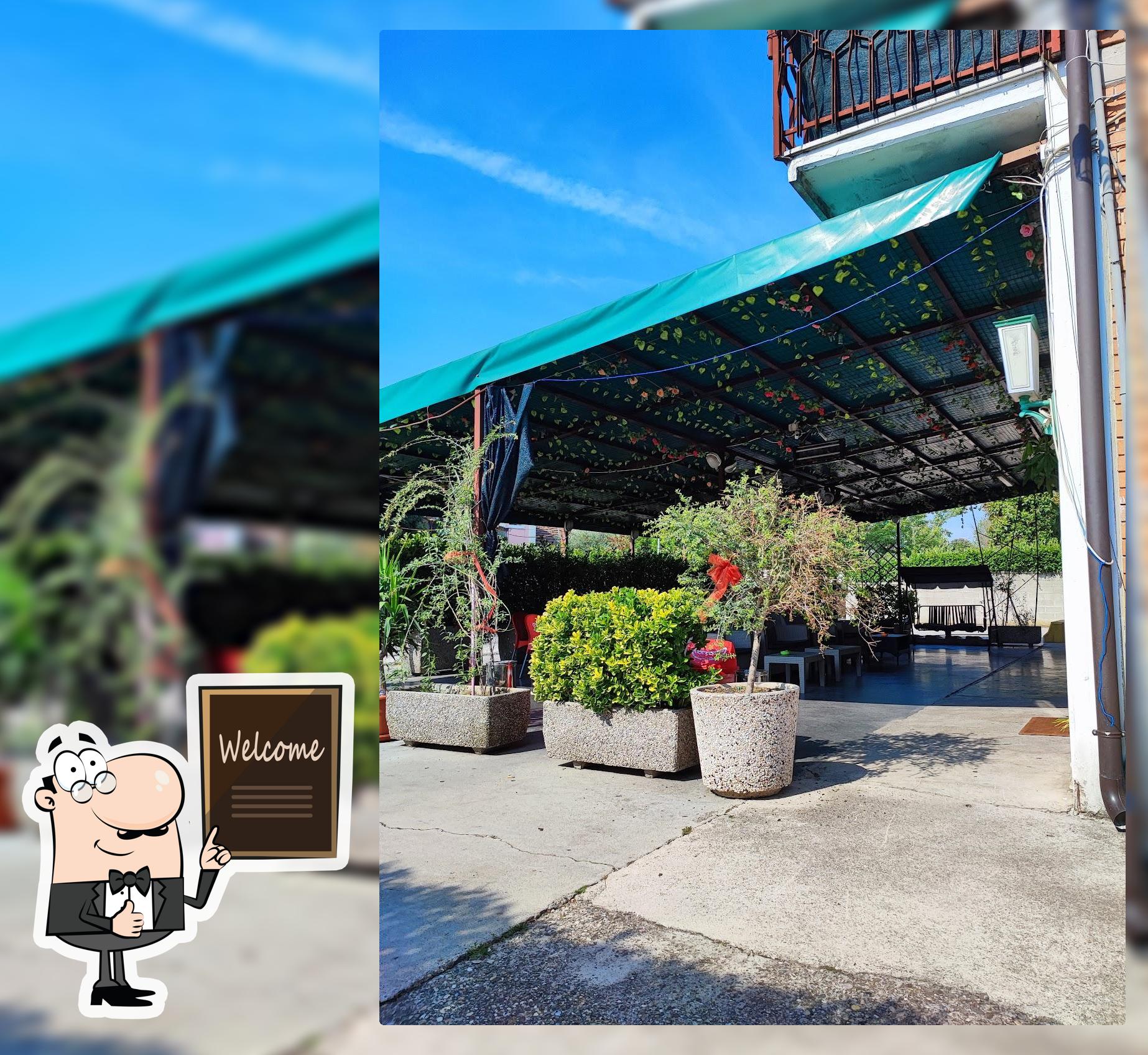Planet Cafe, San Giacomo delle Segnate - Restaurant reviews