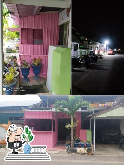 Drive thru booth pub & bar, Labuang