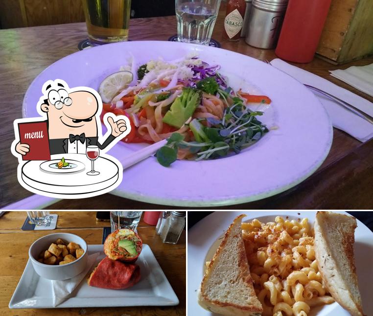 Queen St. Warehouse, Toronto - Restaurant menu, prices and reviews