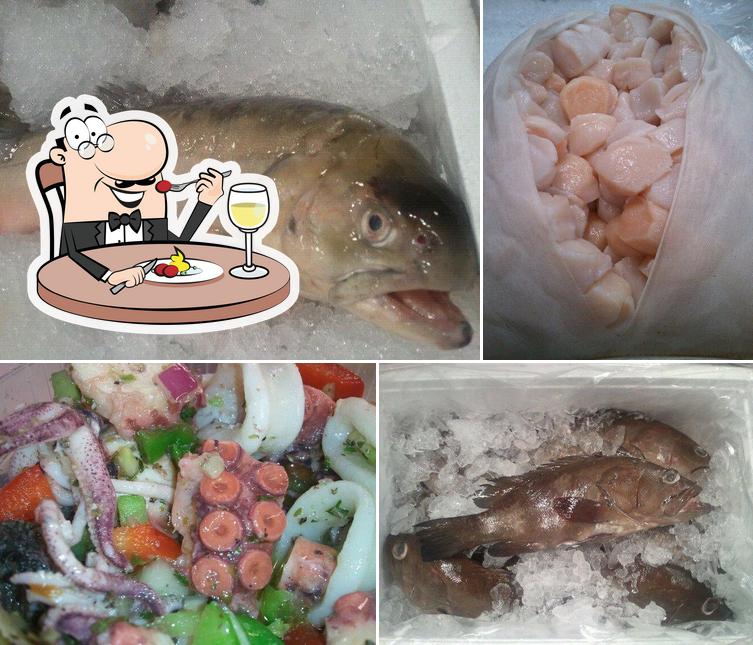 Crown Fish, 800 Food Center Dr Unit 86 in New York City - Restaurant ...