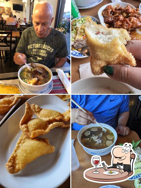 PhoComa, Green Bay - Restaurant menu, prices and reviews