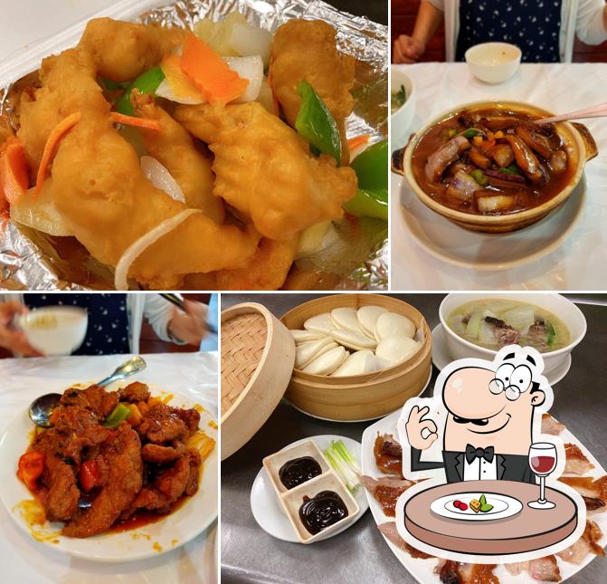 East Wall Chinese Cuisine in Plano - Restaurant menu and reviews