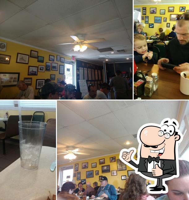 Family Ties Restaurant in Crossville - Restaurant menu and reviews