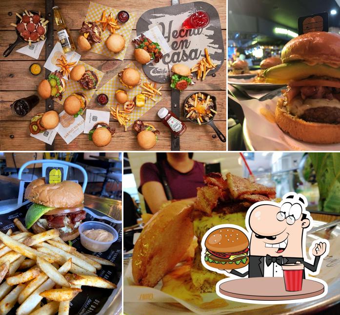 Barrio Burger, Medellín, Cra. 32 #2 Sur 47 - Restaurant reviews